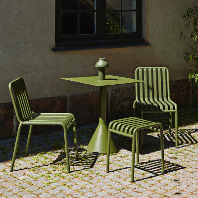 Chairs | HOMELESS.hk