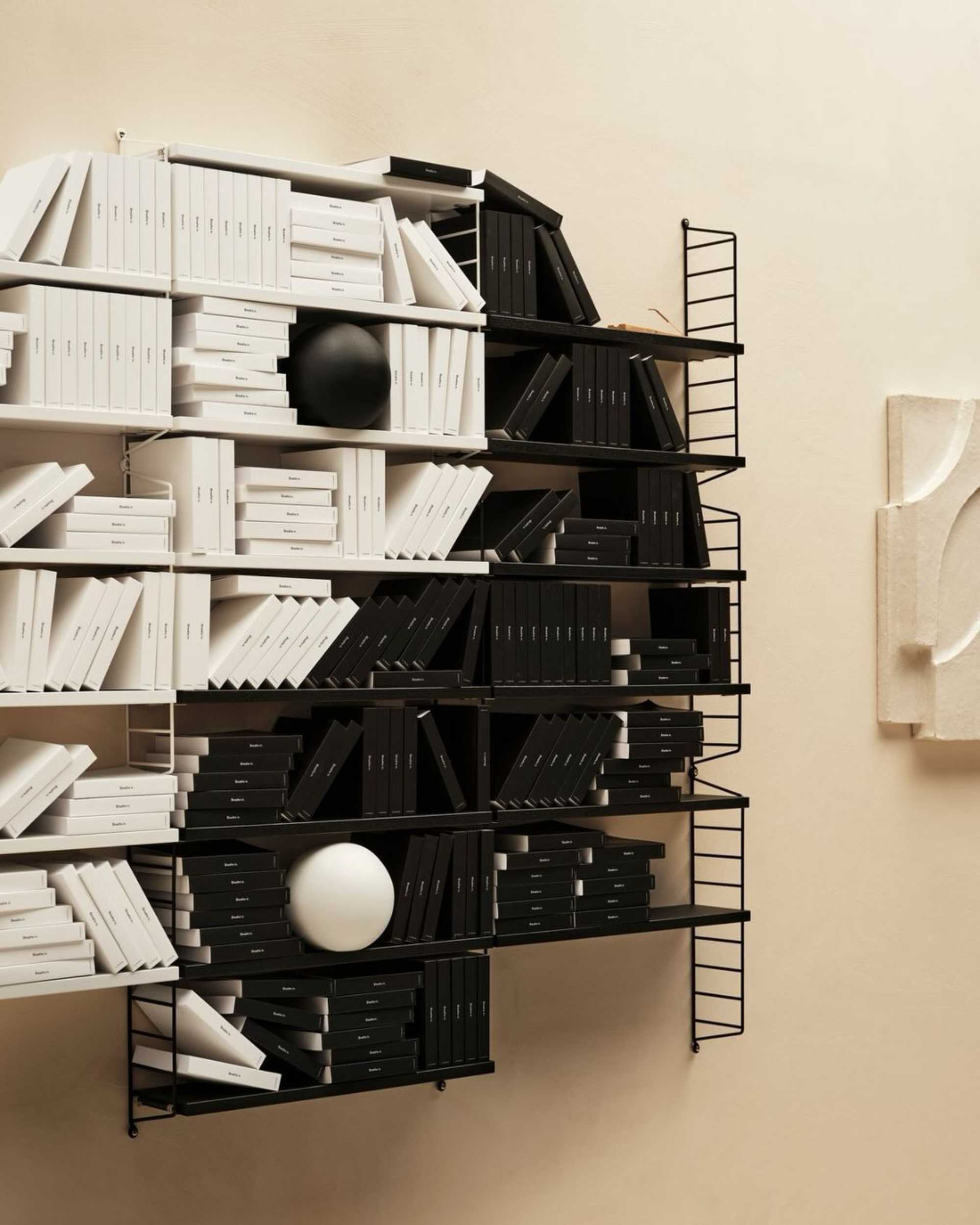 Stackable Chair | HOMELESS.hk